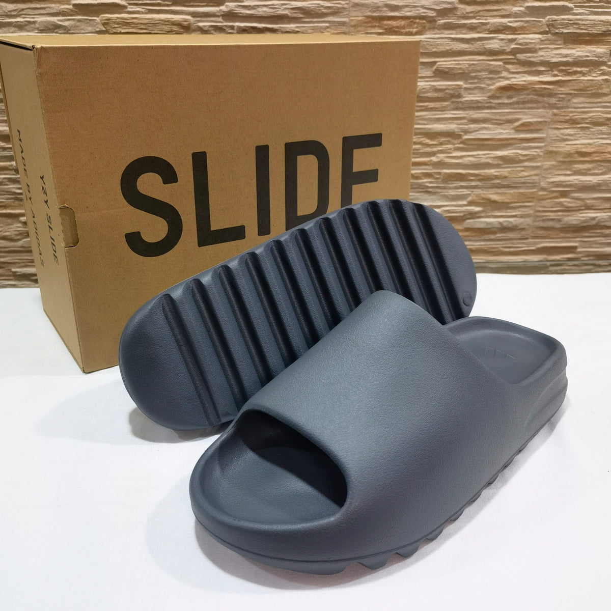 ADIDAS YEEZY Slide "Slate Grey" (ID2350) – Trilogy Merch PH